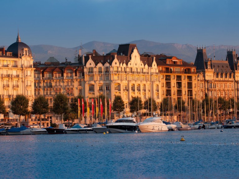 Geneva Torch Relay Route Pictogram Athens 2004 Olympic Games Pin